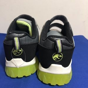 Jurassic World | Shoes | New Jurassic World Trex Sneakers Light Up ...